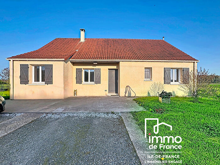 Maison à vendre - Frazé - 5 pièces - 3 chambres