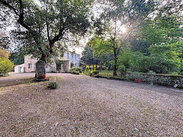 Maison à vendre - Échillais - 7 pièces - 4 chambres