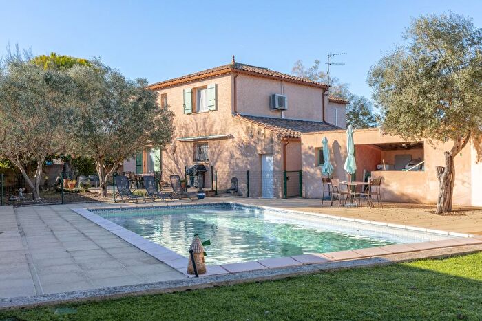 Maison à vendre - Montbazin - 8 pièces - 5 chambres