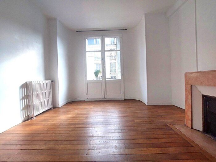 Appartement à louer - Centre-Hôtel de Ville, Limoges - 2 pièces - 1 chambre