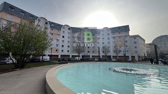 Appartement à louer - Noisy-le-Grand - 1 pièce