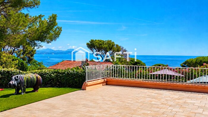 Maison 7 pièces à Roquebrune-sur-Argens, à vendre