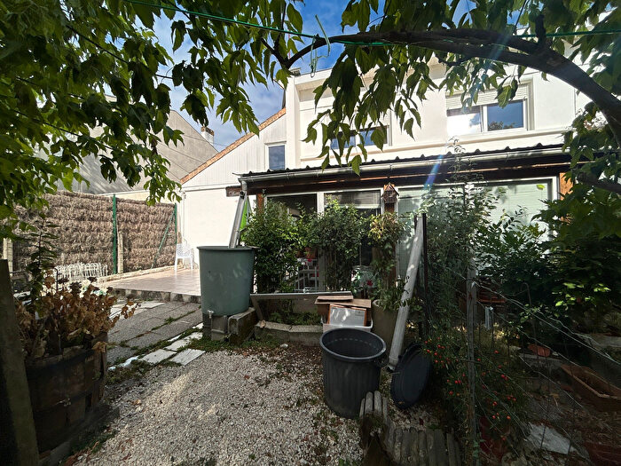 Maison à vendre - Bassens - 4 pièces - 3 chambres