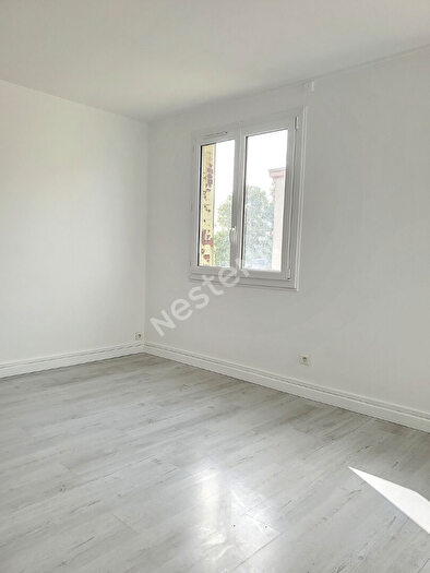 Appartement 4 pièces à louer à Étampes, Centre-Ville