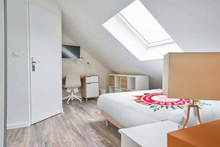 Appartement à louer - Bourg, Lambersart - 1 pièce