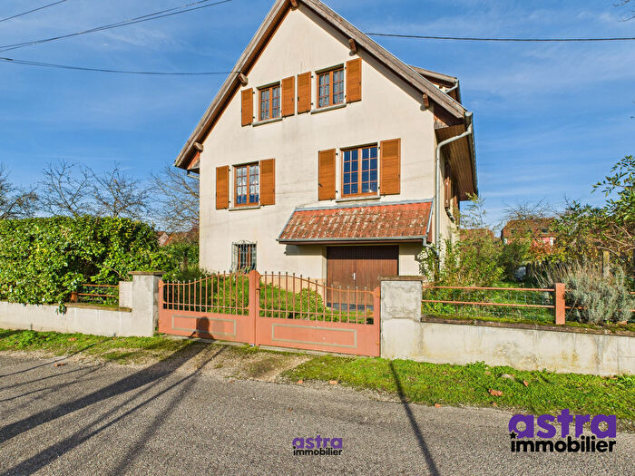 Maison à vendre - Hirsingue - 7 pièces - 5 chambres