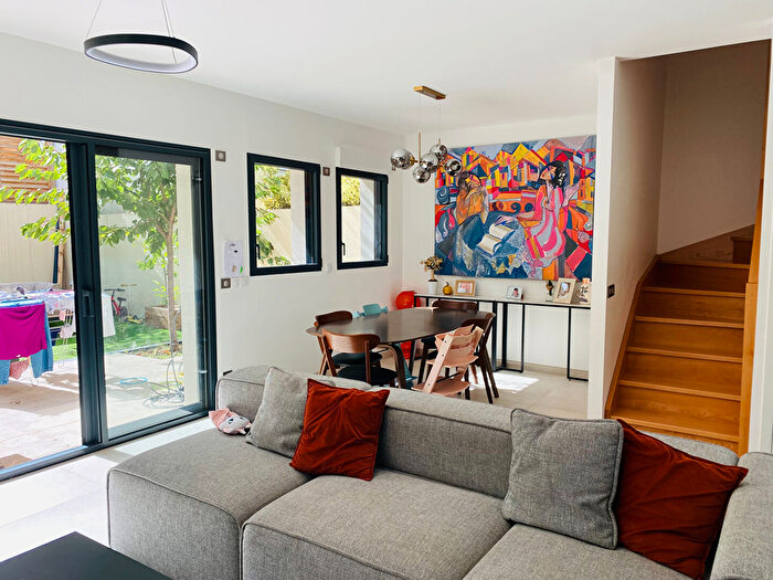 Maison à vendre - Nanterre, Mont Valérien - 7 pièces - 5 chambres