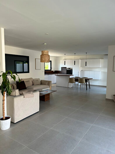 Maison à vendre - La Calmette - 5 pièces - 4 chambres