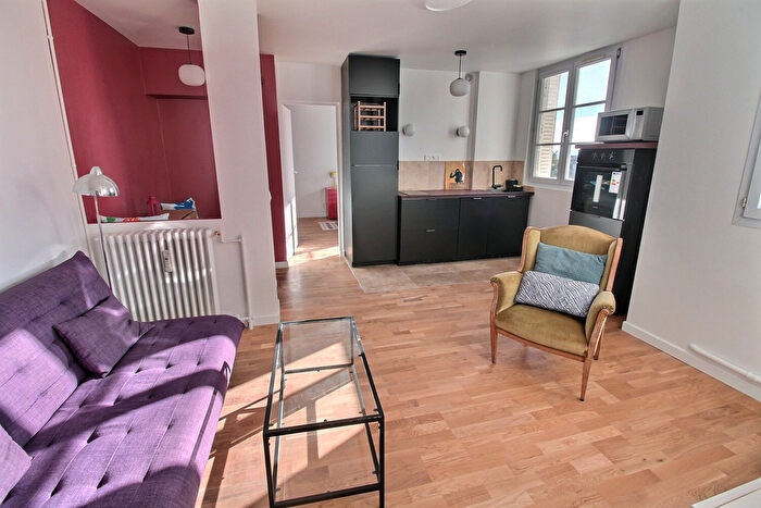 Appartement à louer - Suresnes, Liberté - 2 pièces - 1 chambre