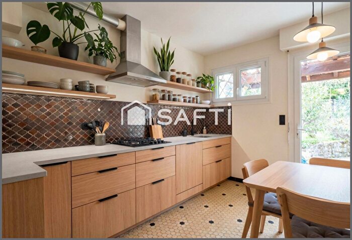 Maison à vendre - Bassens - 4 pièces - 3 chambres