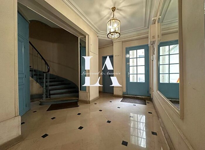 Paris 9ème, Clichy, Trinité - Appartement 1 pièce à vendre