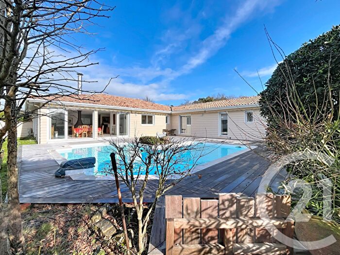 Maison à vendre - La Teste-de-Buch, Les Chênes Verts, Bordes, Clair-Bois, Pinède de Conteau - 5 pièces - 4 chambres