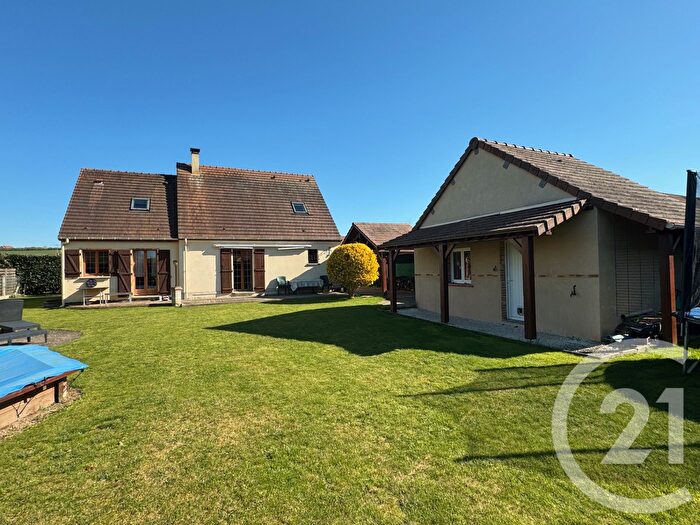 Maison à vendre - Oulins - 6 pièces - 5 chambres