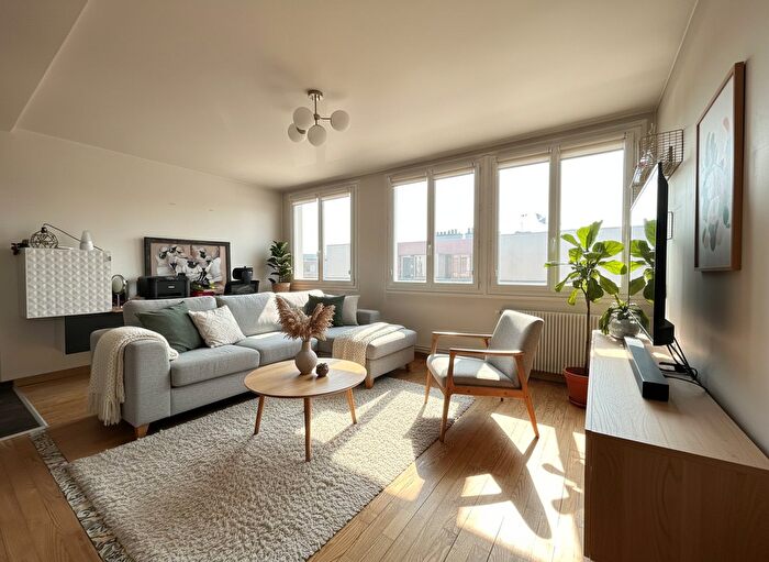 Appartement à vendre - Clermont-Ferrand, Montferrand - 3 pièces - 1 chambre