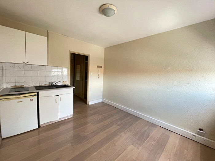 Talence, Saint-Genès, La Médoquine, Haut-Brion : Appartement 1 pièce à vendre