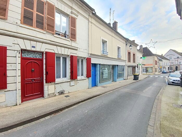 Maison à vendre - Donnemarie-Dontilly - 7 pièces - 5 chambres