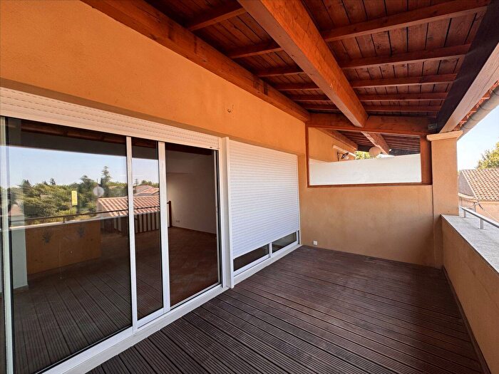 Sainte-Cécile-les-Vignes : Appartement 3 pièces à louer