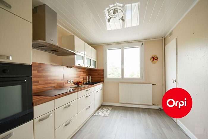 Appartement à vendre - Saint-Priest, Centre-ville - 3 pièces - 2 chambres