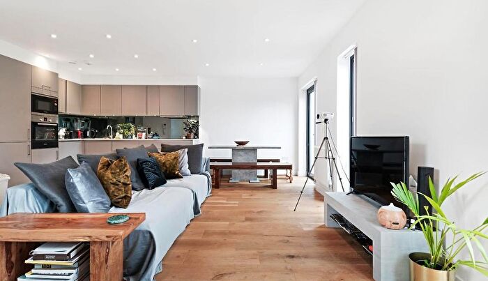 Maison à vendre - Chennevières-sur-Marne, Les Bordes - 3 pièces