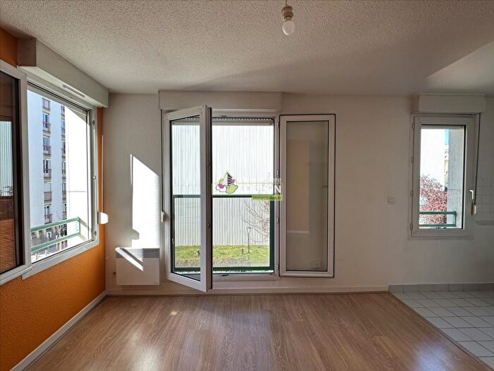 Clermont-Ferrand, Vallières, Sallins, Poncillon : Appartement 2 pièces à louer