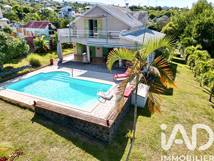 Maison à vendre - Le Tampon, Dassy - 6 pièces - 4 chambres