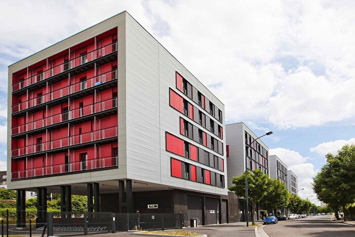 Asnières-sur-Seine, Gresillons, Voltaire : Appartement 1 pièce à vendre