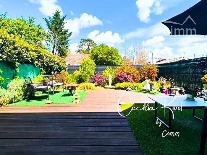 Maison à vendre - Biganos - 4 pièces - 3 chambres