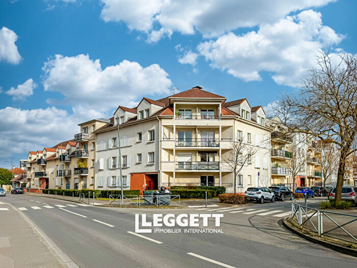 Appartement à vendre - Grigny, Centre-ville, Blanc Manteaux - 2 pièces - 1 chambre