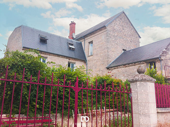 Maison à vendre - Vic-sur-Aisne - 8 pièces - 5 chambres