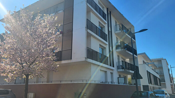 Appartement à vendre - Épernon - 3 pièces - 2 chambres