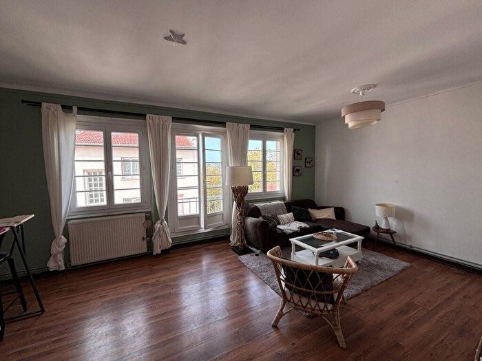 Appartement à louer - Centre, Champagne-au-Mont-dOr - 3 pièces - 2 chambres