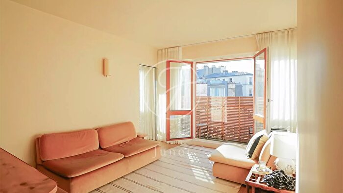 Appartement à vendre - Paris e , Grandes Carrières, Clichy - 3 pièces - 1 chambre