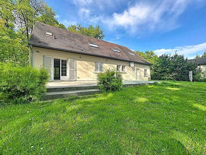 Ouest, Lamorlaye : Maison 8 pièces à louer