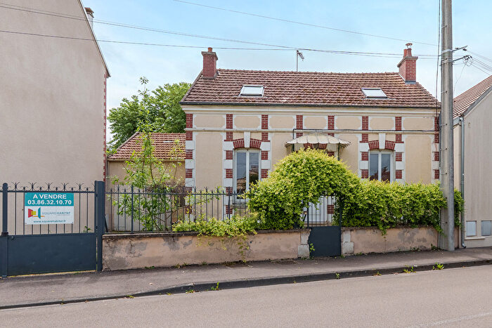 Maison 5 pièces à Auxerre, Saint-Gervais, Brazza, à vendre