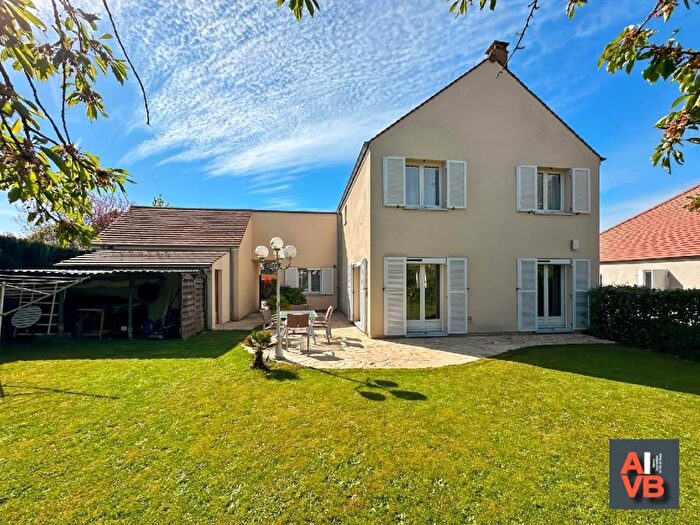 Maison 6 pièces à Bussy-Saint-Georges, à vendre