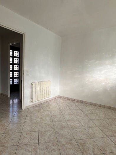 Appartement 1 pièce à Neuilly-en-Thelle, à louer