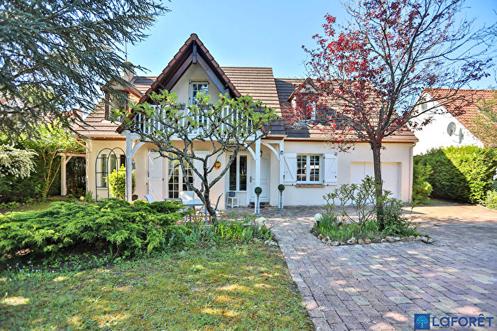 Maison à vendre - Villiers-Saint-Frédéric - 8 pièces - 5 chambres