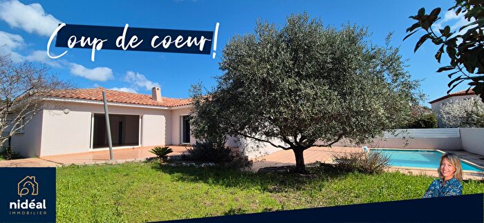 Maison à vendre - Saint-Geniès-des-Mourgues - 5 pièces - 4 chambres