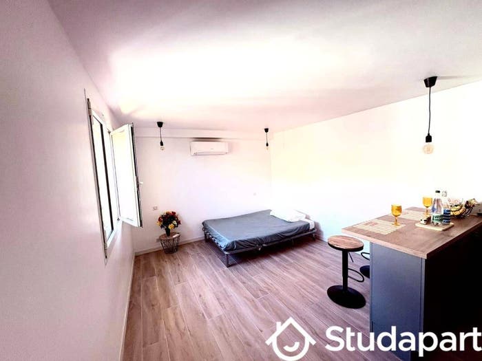 Vieille Ville, Antibes - Appartement 1 pièce à louer