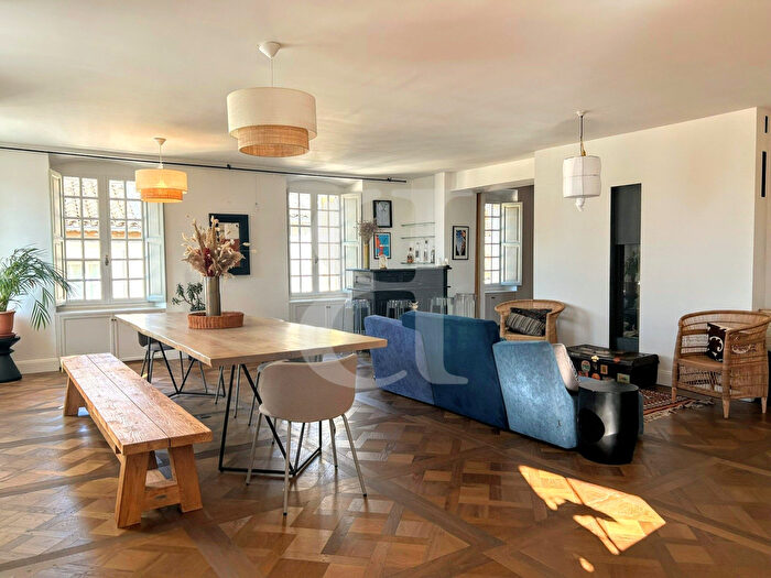 Appartement à vendre - LIsle-sur-la-Sorgue, Centre-ville - 4 pièces - 3 chambres