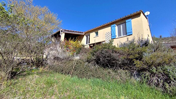 Maison à vendre - Saint-Benoît - 4 pièces - 3 chambres