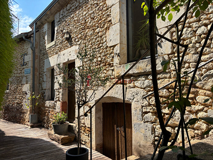 Saint-Mard-de-Réno : Maison 4 pièces à vendre