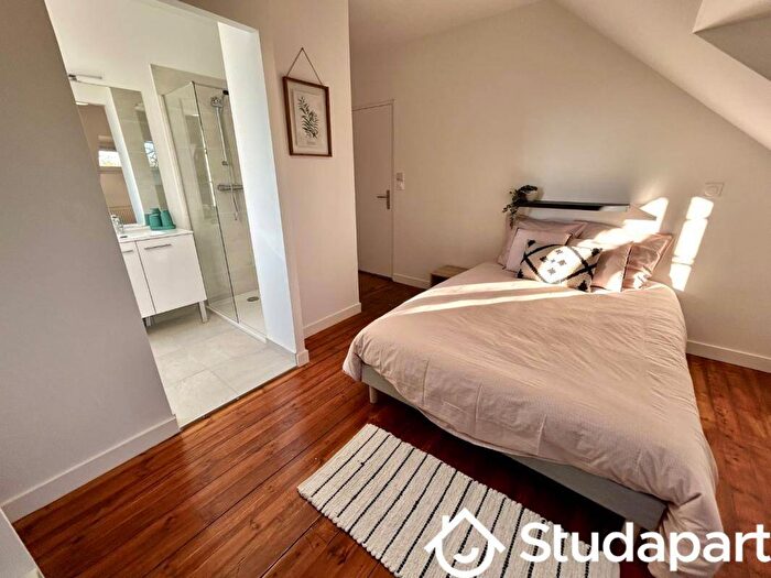 Appartement à louer - Reservoirs, Compiègne - 1 pièce - 1 chambre