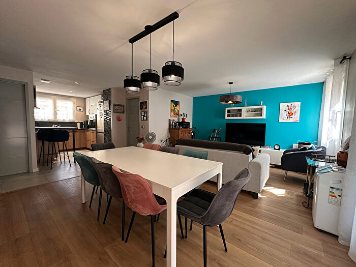 Appartement à vendre - Fontaine, Les Alpes, Les Buissonnées, Cachin - 4 pièces - 2 chambres