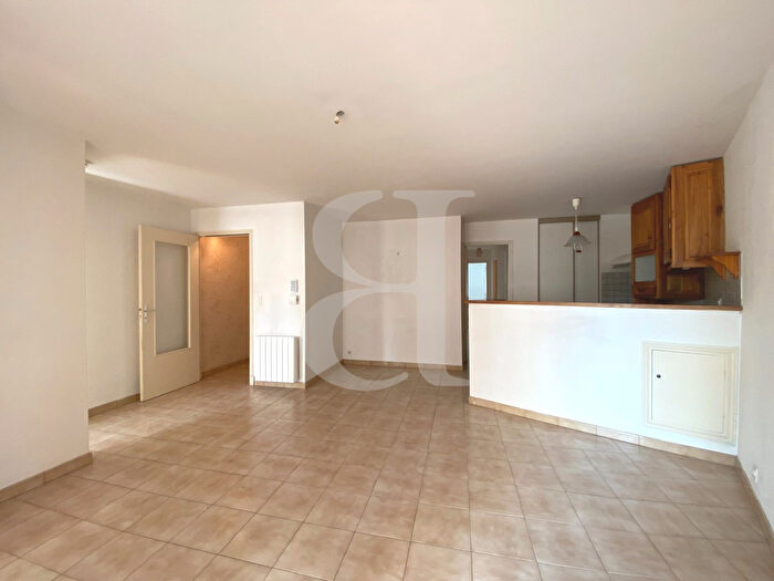 Appartement à vendre - Vaison-la-Romaine - 3 pièces - 2 chambres