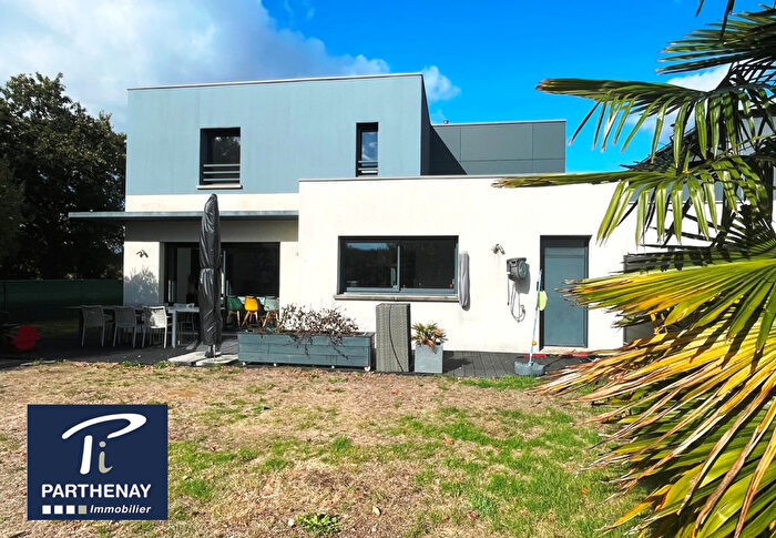 Maison 7 pièces à Montfort-sur-Meu, à vendre