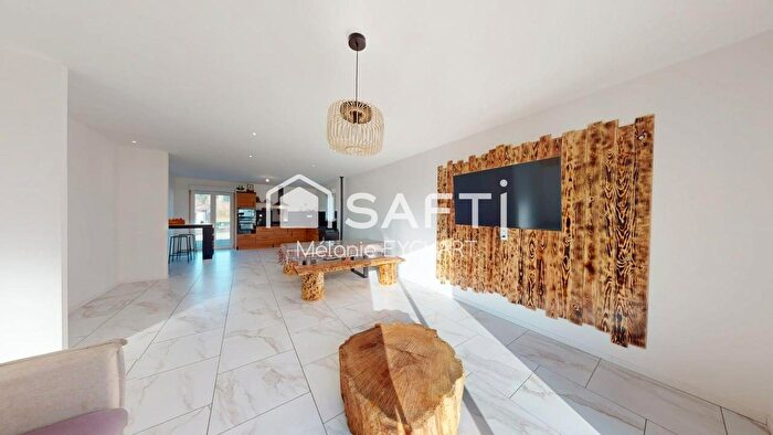 Maison à vendre - Taponnat-Fleurignac - 4 pièces - 3 chambres