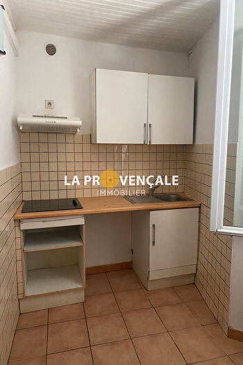 Appartement à vendre - Aubagne, Centre-ville, Beaumond - 3 pièces - 2 chambres