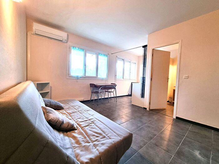 Centre Ville-Cardo, Bastia : Appartement 1 pièce à louer