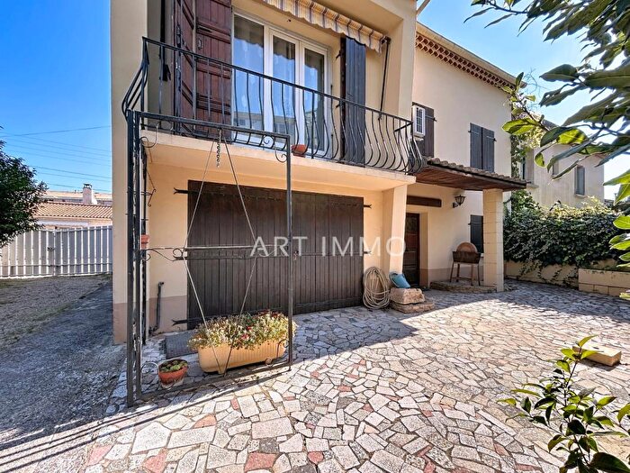 Maison à vendre - Cavaillon, Centre-ville - 6 pièces - 3 chambres